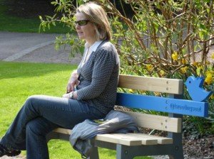 TweetingSeat – Twitter Bench | Boofos